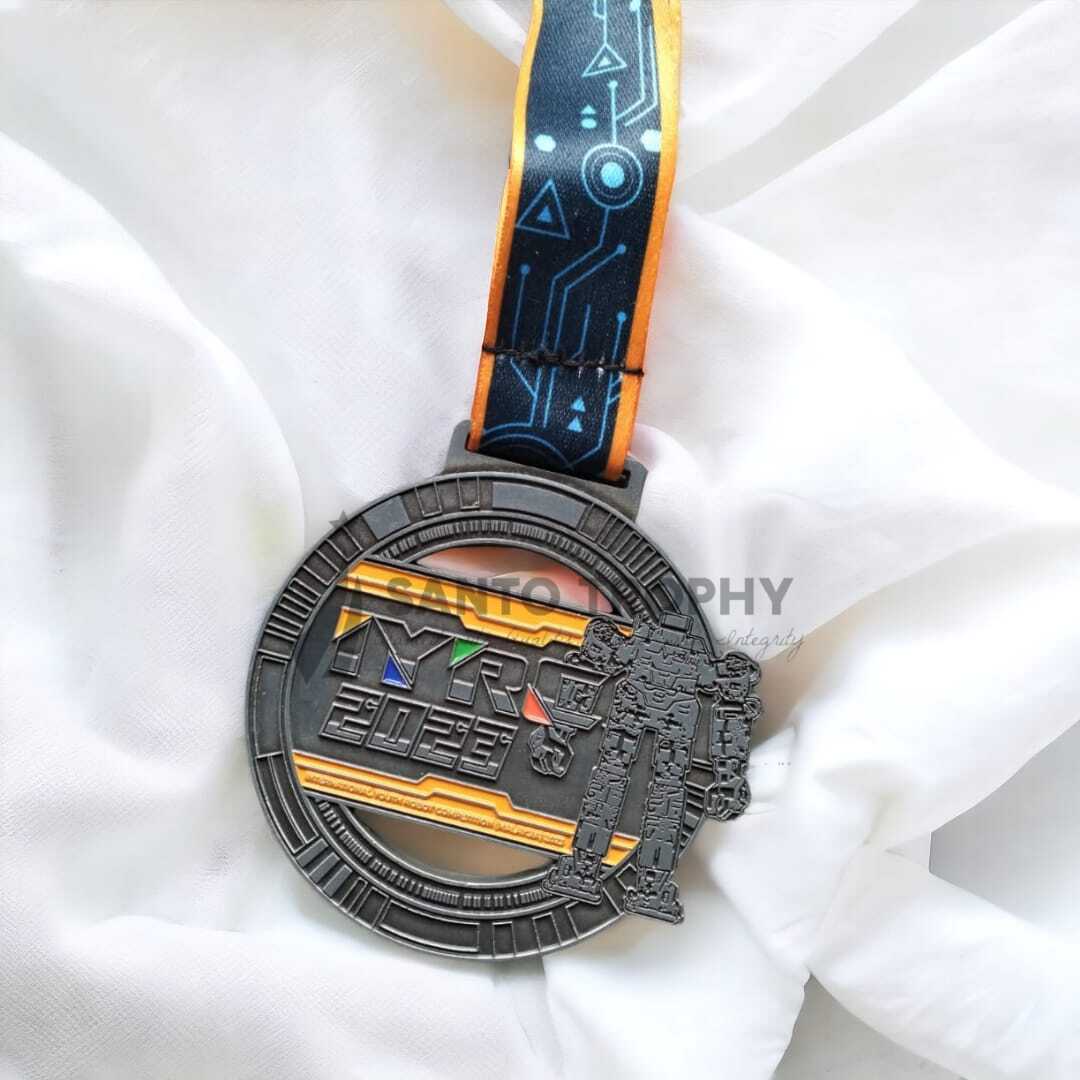 Medali Custom – Desain Medali Logam Premium | Santo Trophy