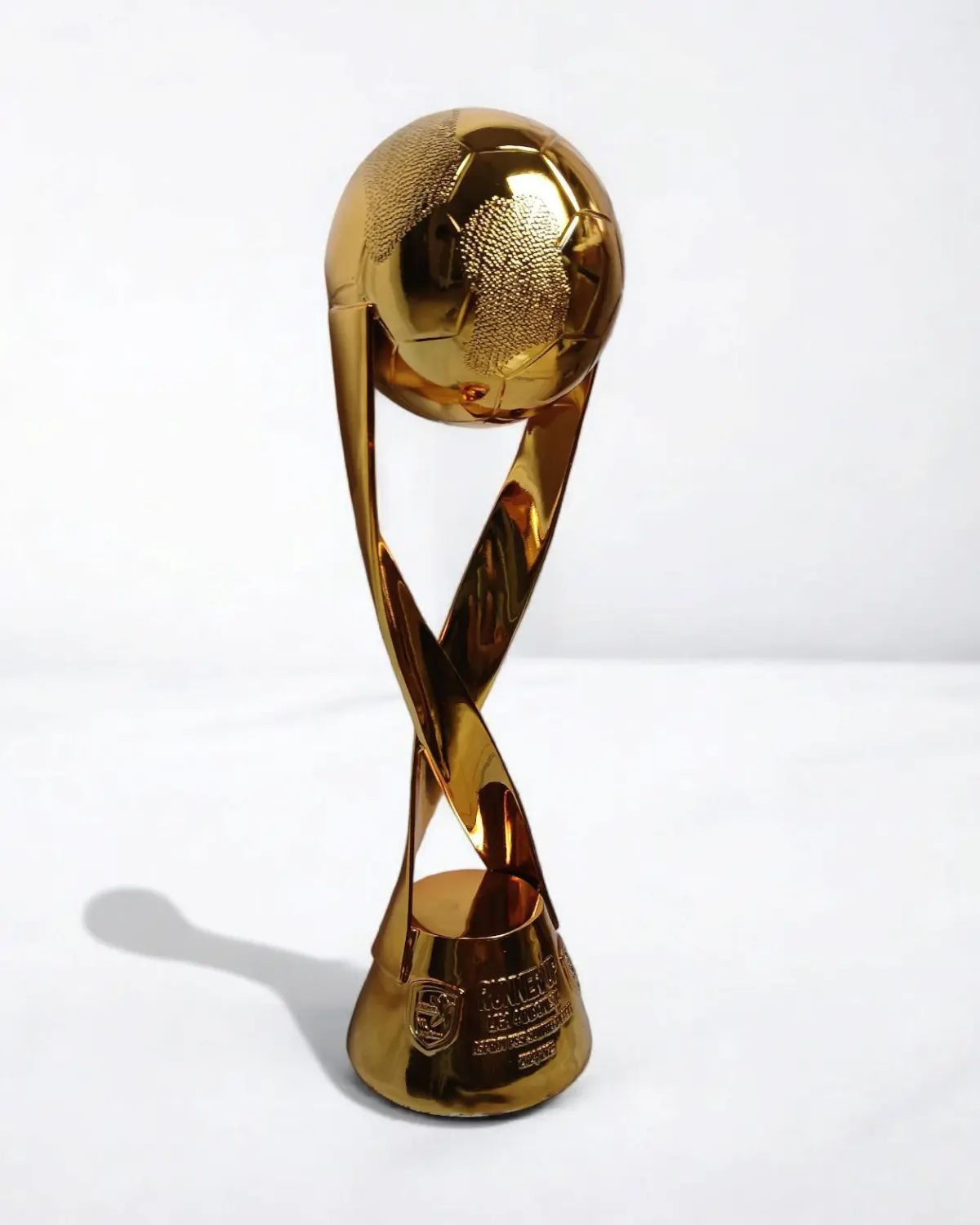 Piala Sepak Bola Custom Jakarta — Santo Trophy